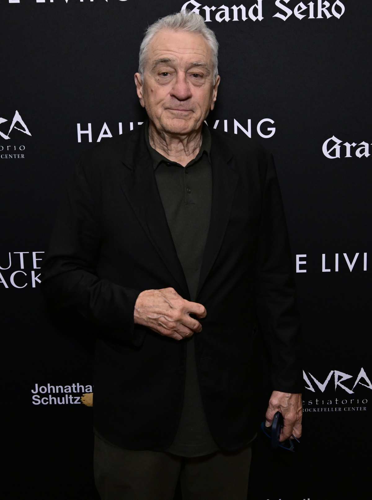 Robert De Niro jokes about Trump-Epstein files on Stephen Colbert's ...