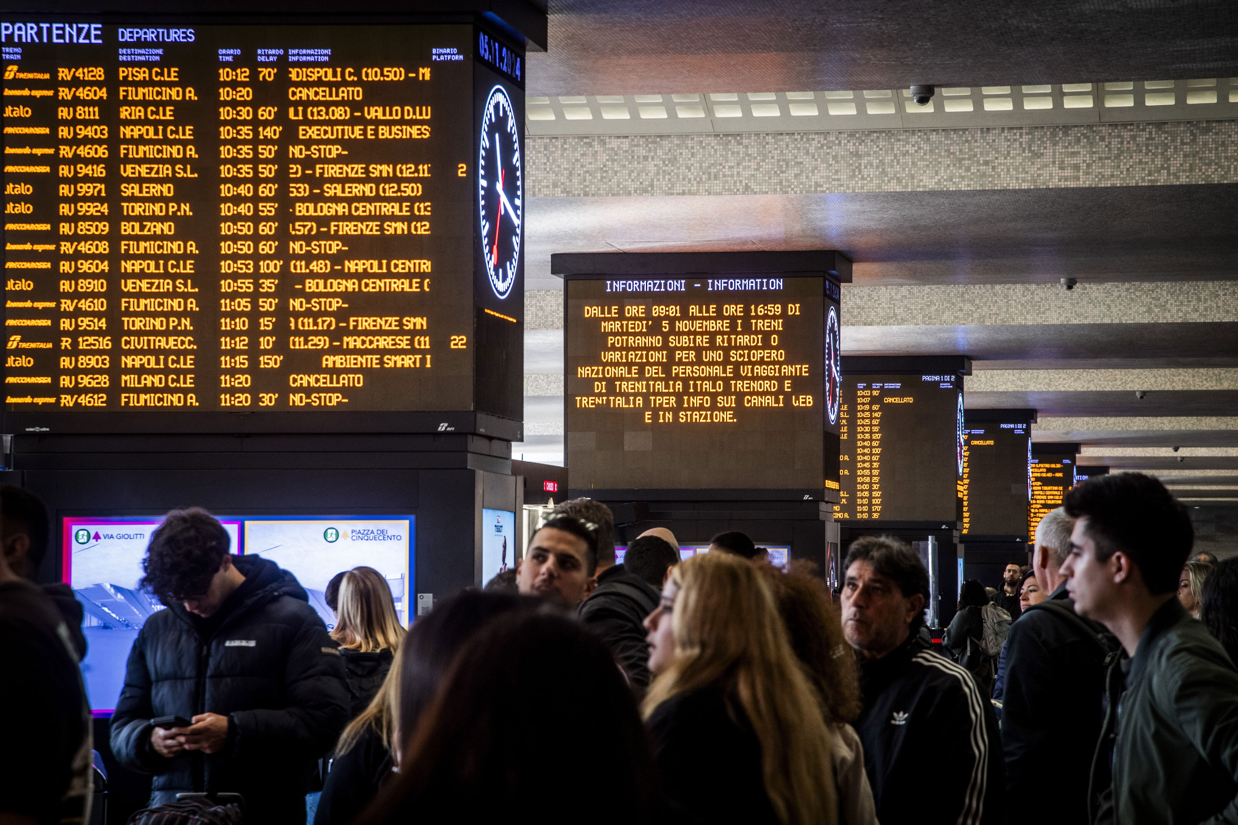 Scioperano treni, bus e metro. Le fasce garantite