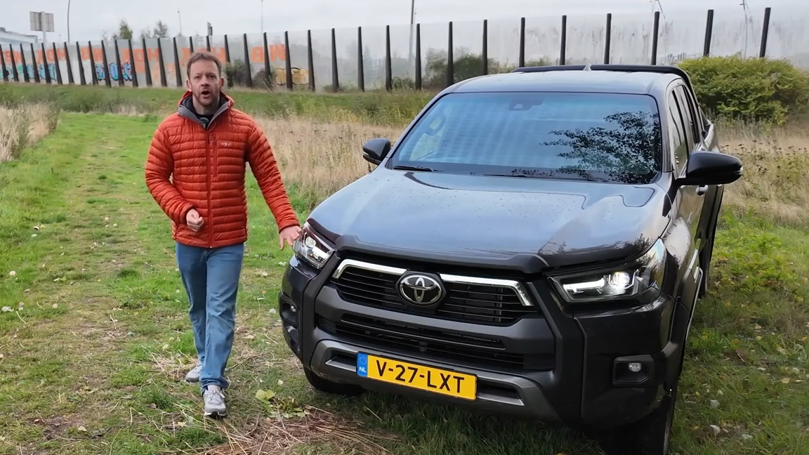 Toyota Hilux Invincible real world off road test
