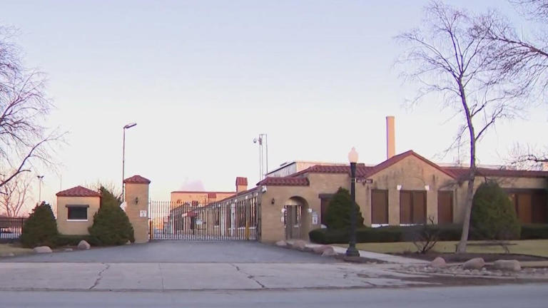 Residents continue to push back against proposed housing at Mars ...