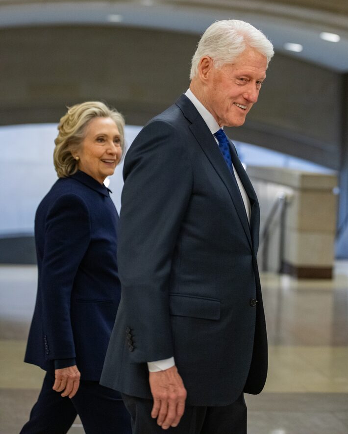 Hillary Clinton depõe sobre o caso Epstein ao Congresso dos EUA nesta ...