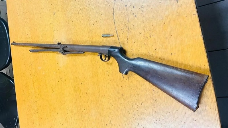Police in Mfuleni uncover hunting rifle and nab drug dealer in busy week