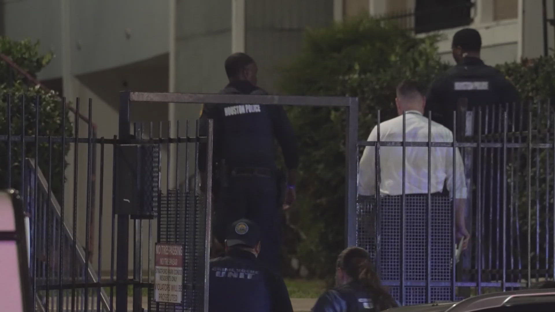 HPD: Man shot, killed during suspect drug deal in west Houston