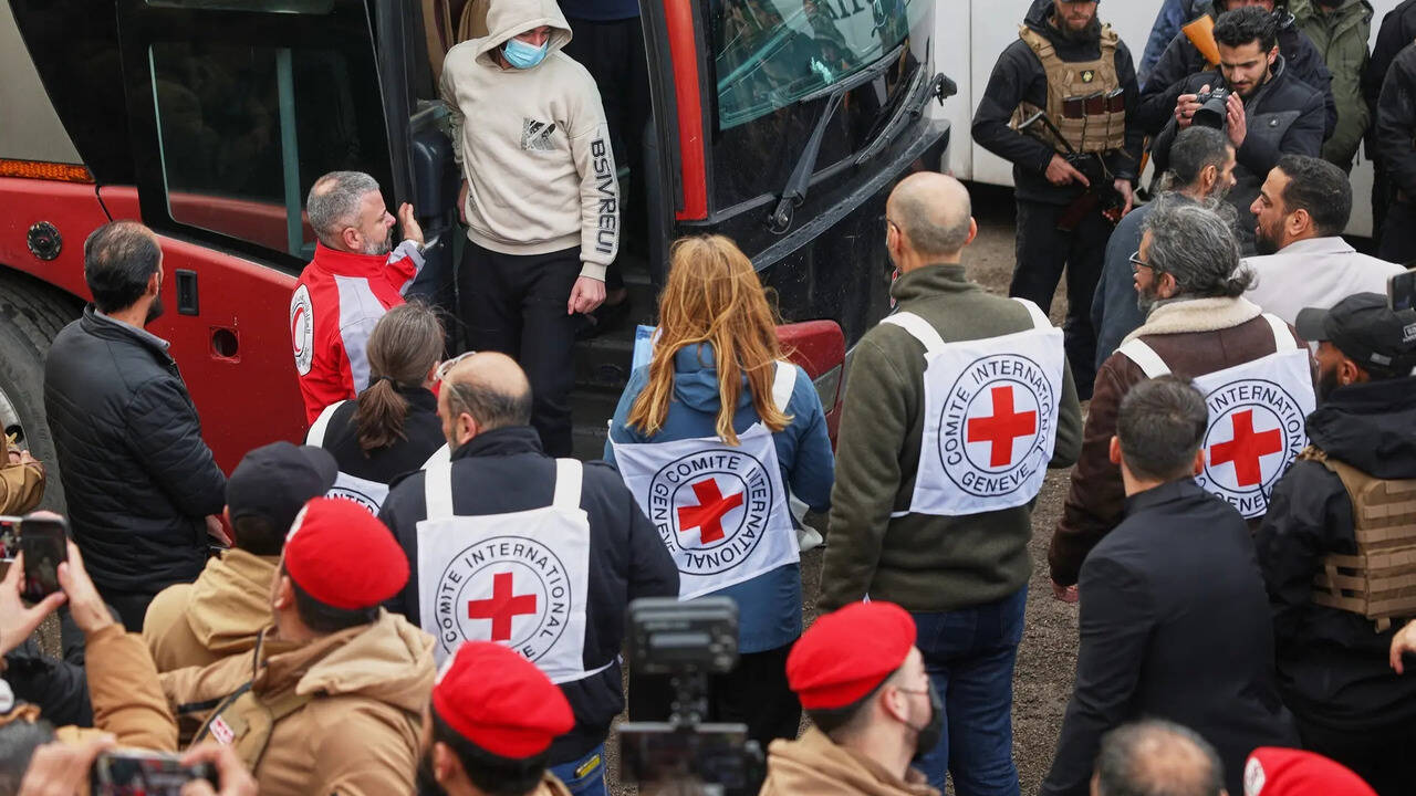 Syrian government and Druze fighters conduct historic prisoner exchange