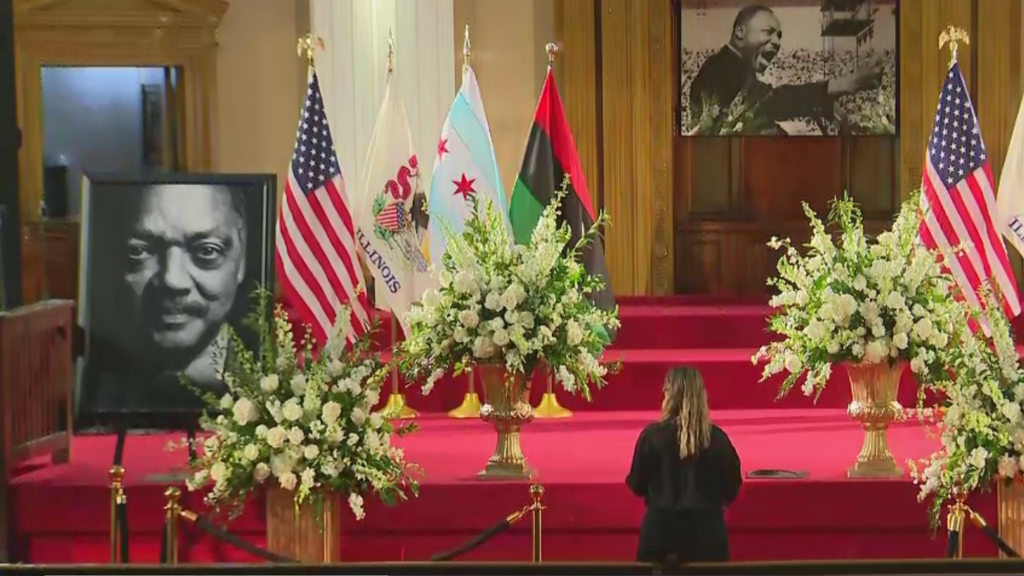 Crowd gathers for procession for late Rev. Jesse Jackson as funeral ...