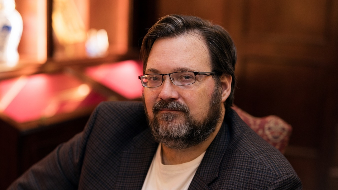 Brandon Sanderson’s $41M Kickstarter proved readers don’t need publishers