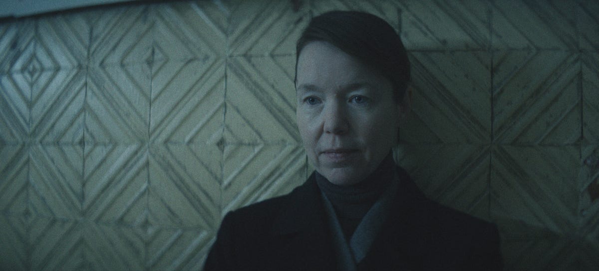 Anna Maxwell Martin's '70s-set drama branded "enthralling" and ...
