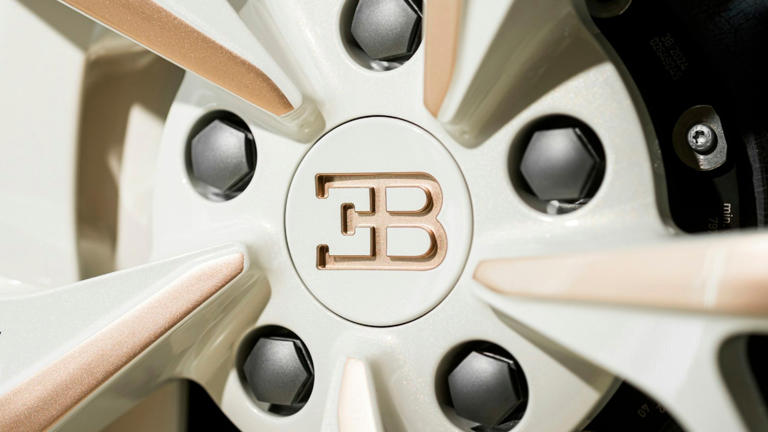 Bugatti Mistral: gawp at this one-off version of the world’s fastest ...