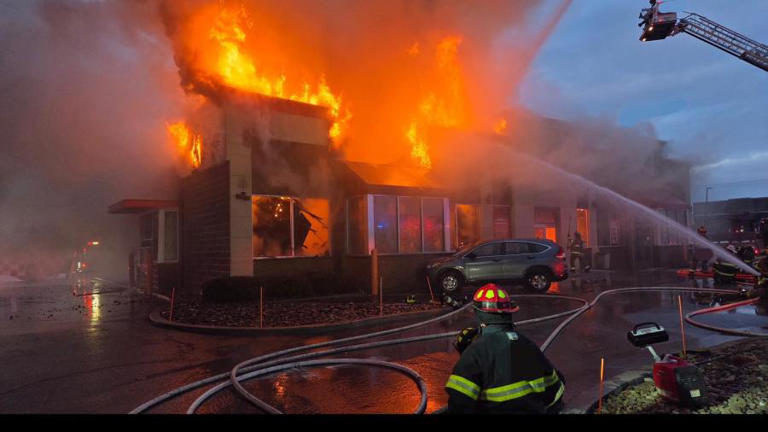 Structure fire reported at Dunkin’ on Chambers Road
