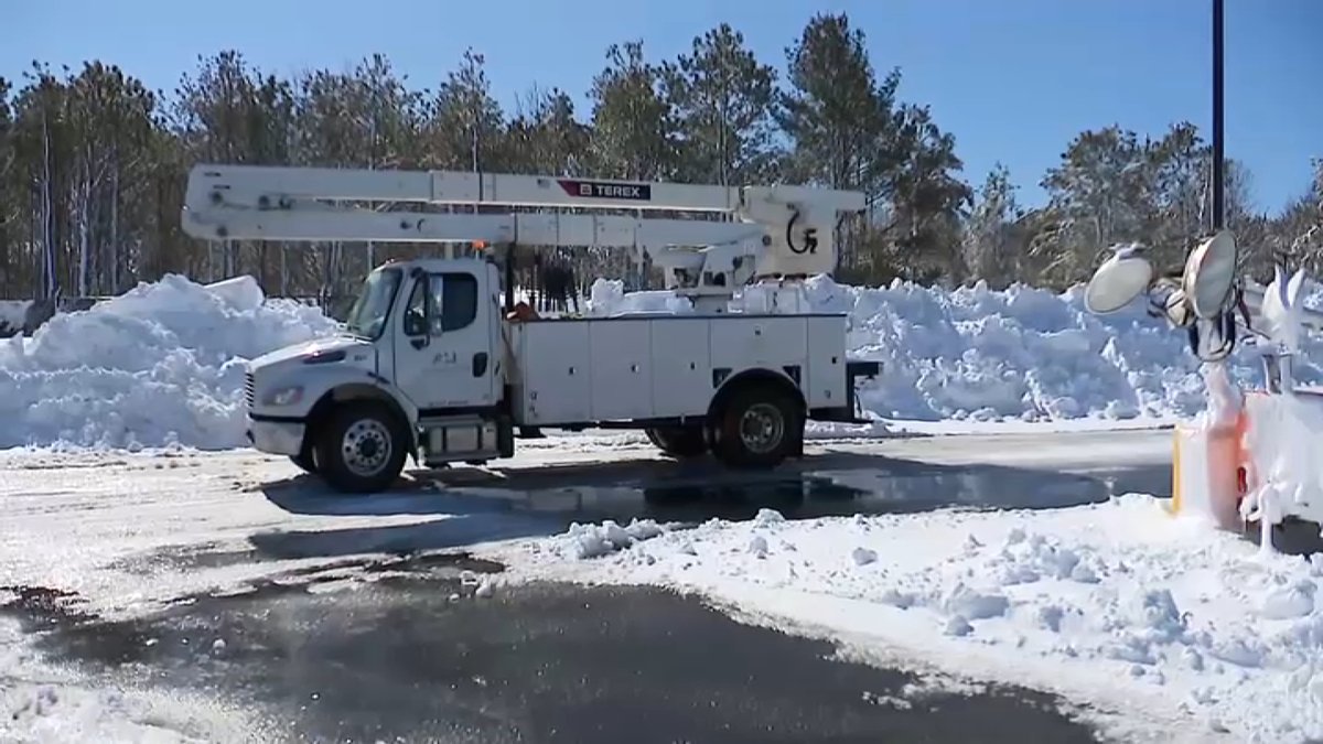 Tens of thousands still without power as utility crews continue work on ...