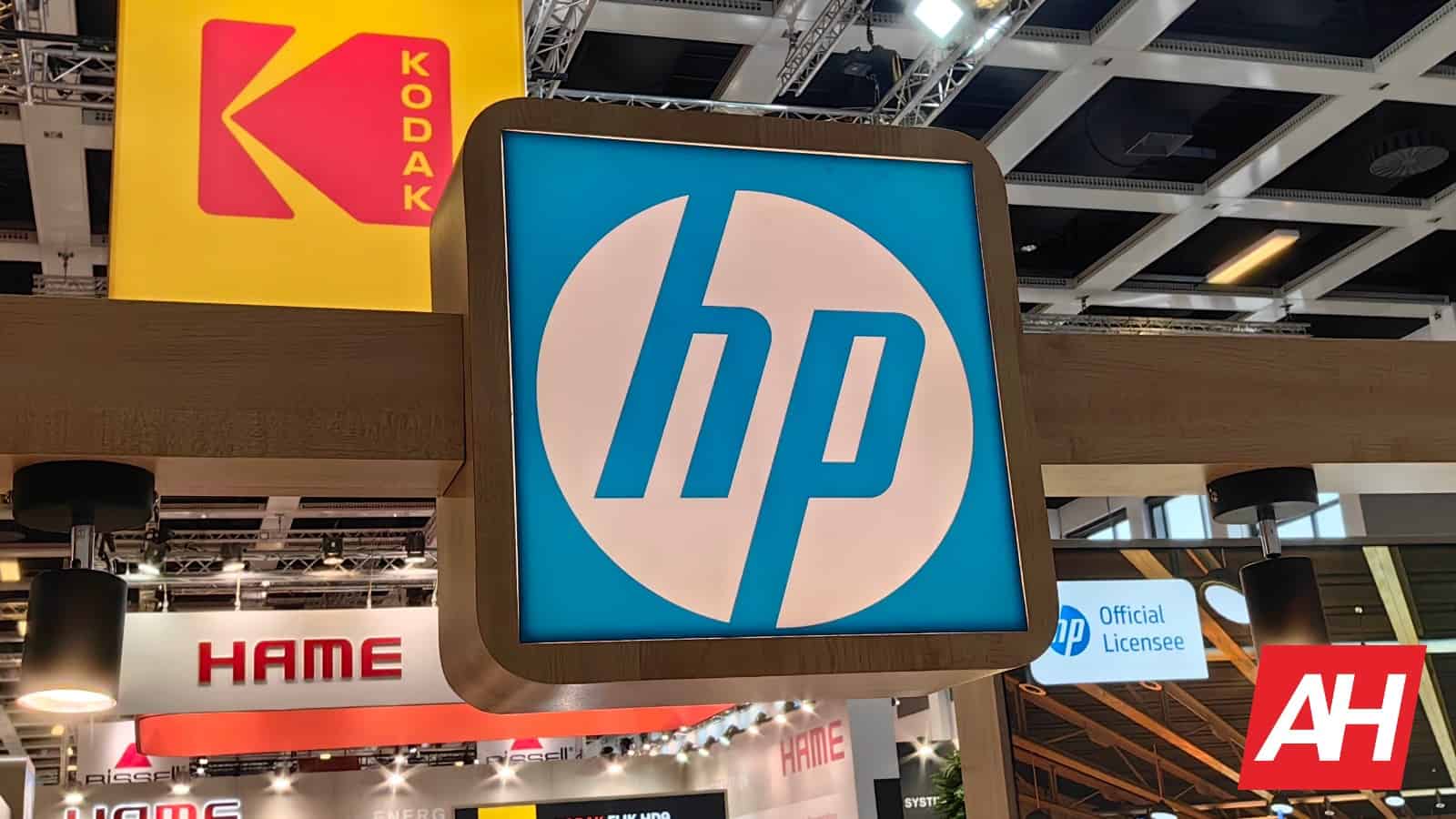 HP shrinks the AI workstation into the OmniDesk Mini PC with Intel Core ...