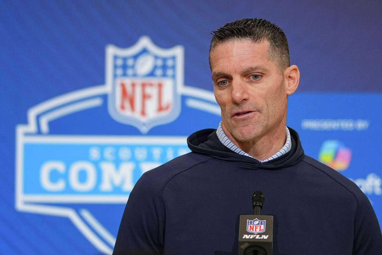 After Tytus Howard trade, which picks do Houston Texans have in 2026 ...