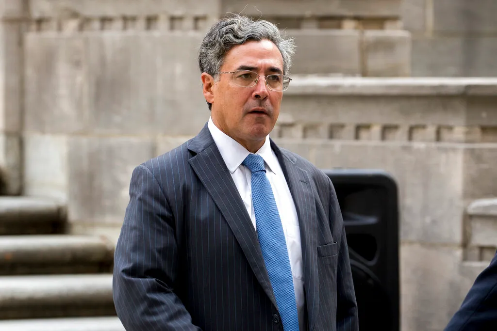 Trump’s first solicitor general turns on him in $5 billion JPMorgan ...