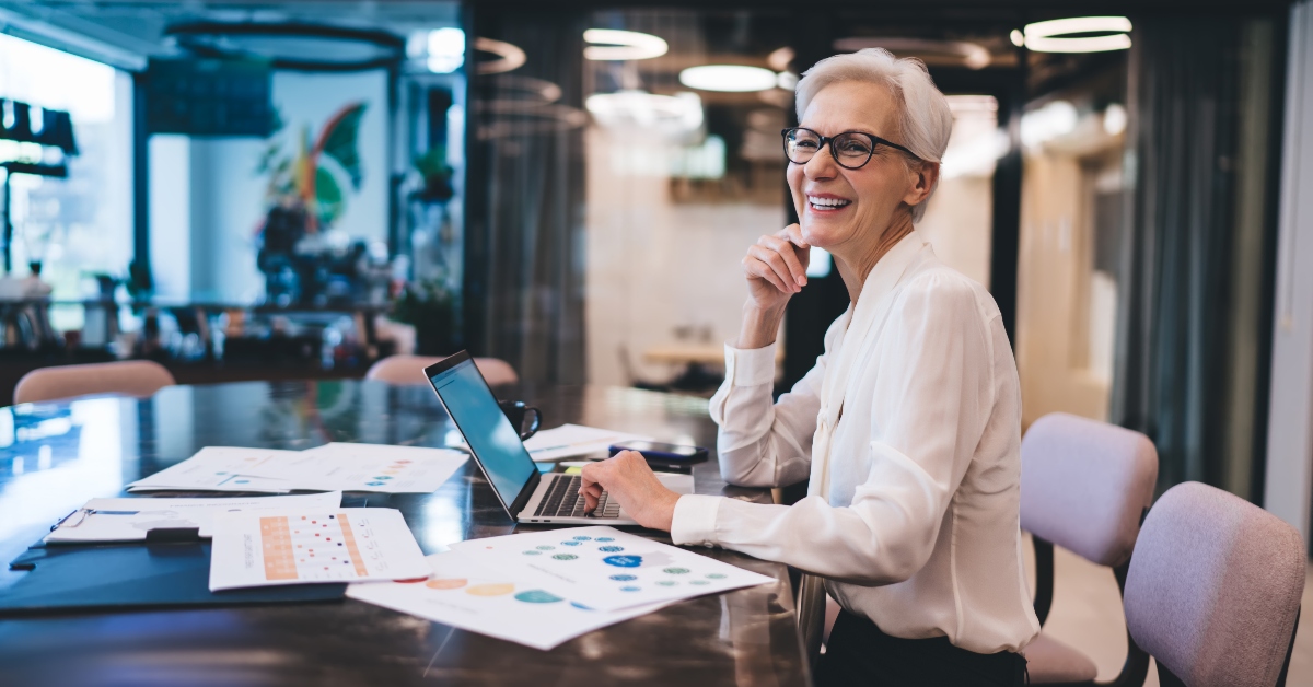 10 companies desperately hiring older workers right now (some pay $40 ...