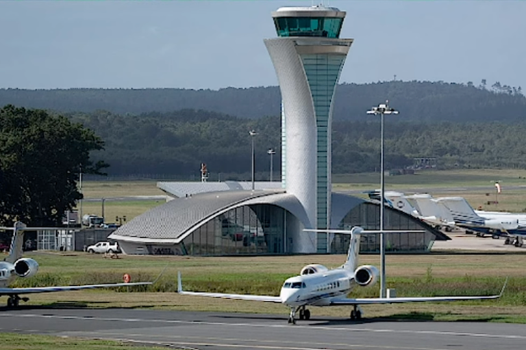 Aircraft including Typhoon, Spitfire and Airbus A350-1000 confirmed for ...