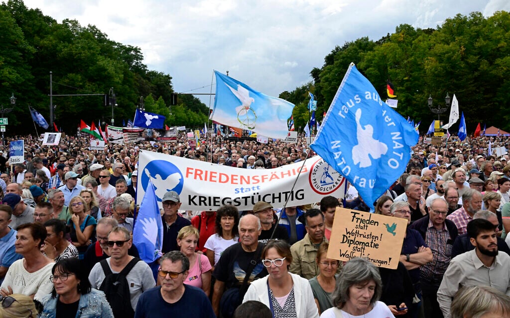 Berlin saw record 2,267 antisemitic crimes in 2025, report shows