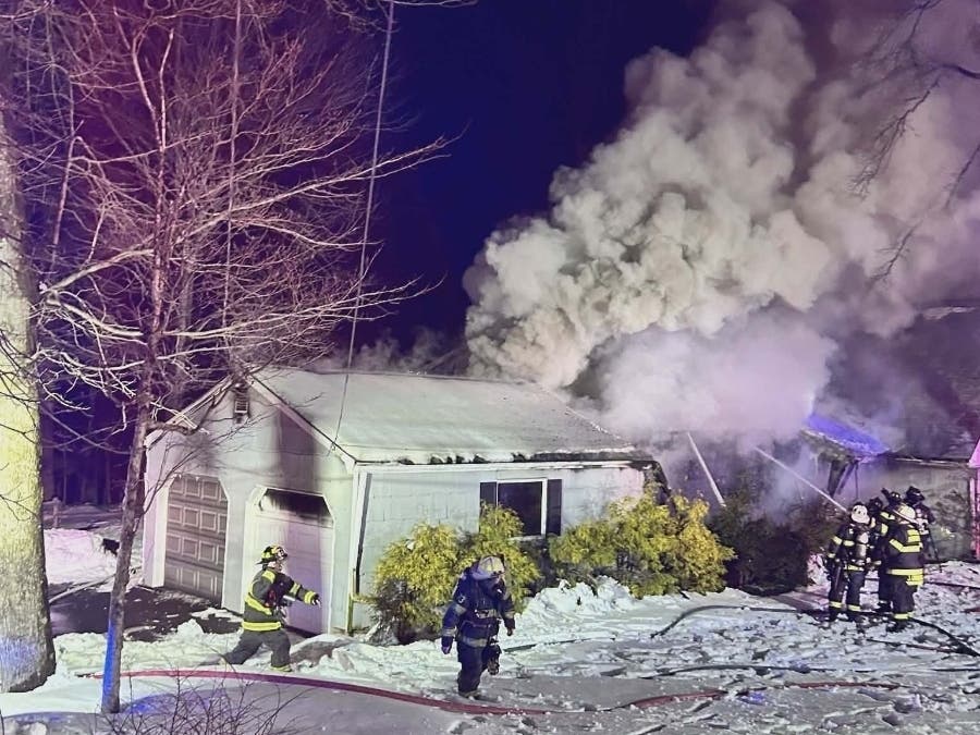 Homeowner escapes, Bridgewater house fire under investigation