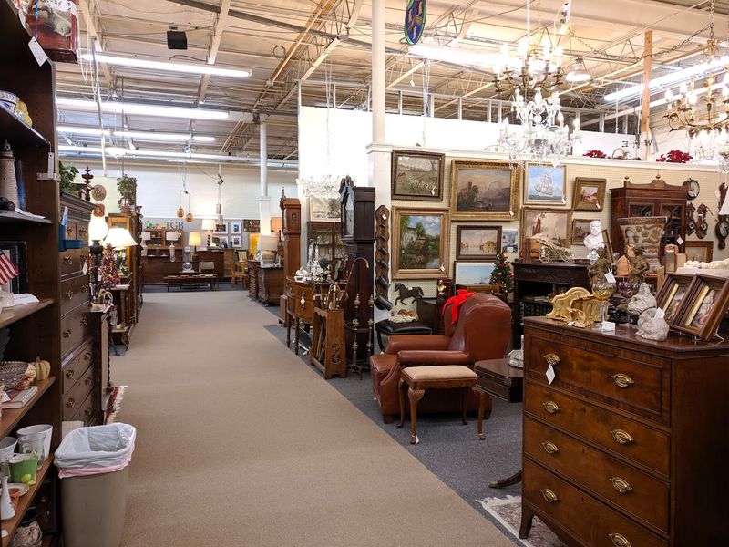 This massive Virginia thrift store is a goldmine with 250+ secret ...