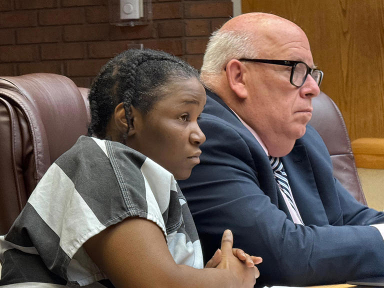 Pontiac mom's child abuse trial delayed for competency test