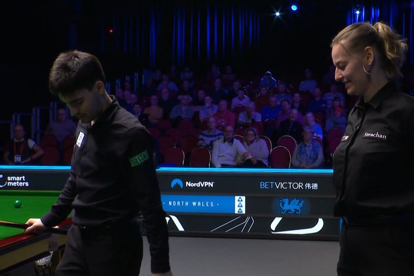 Snooker referee forced to step in after 'intruder' disrupts Welsh Open