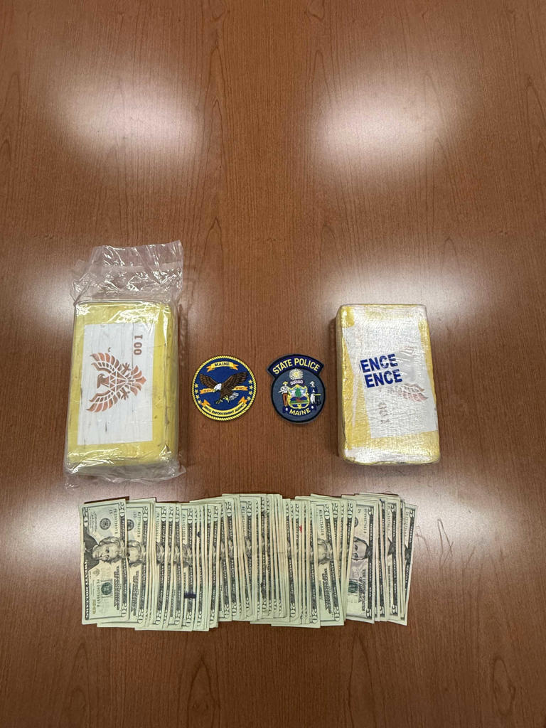 Pounds of cocaine seized during traffic stop in Oakland