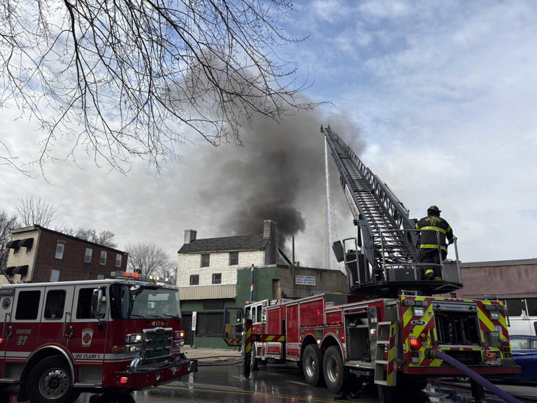 Auto shop employee, firefighter injured in 3-alarm fire
