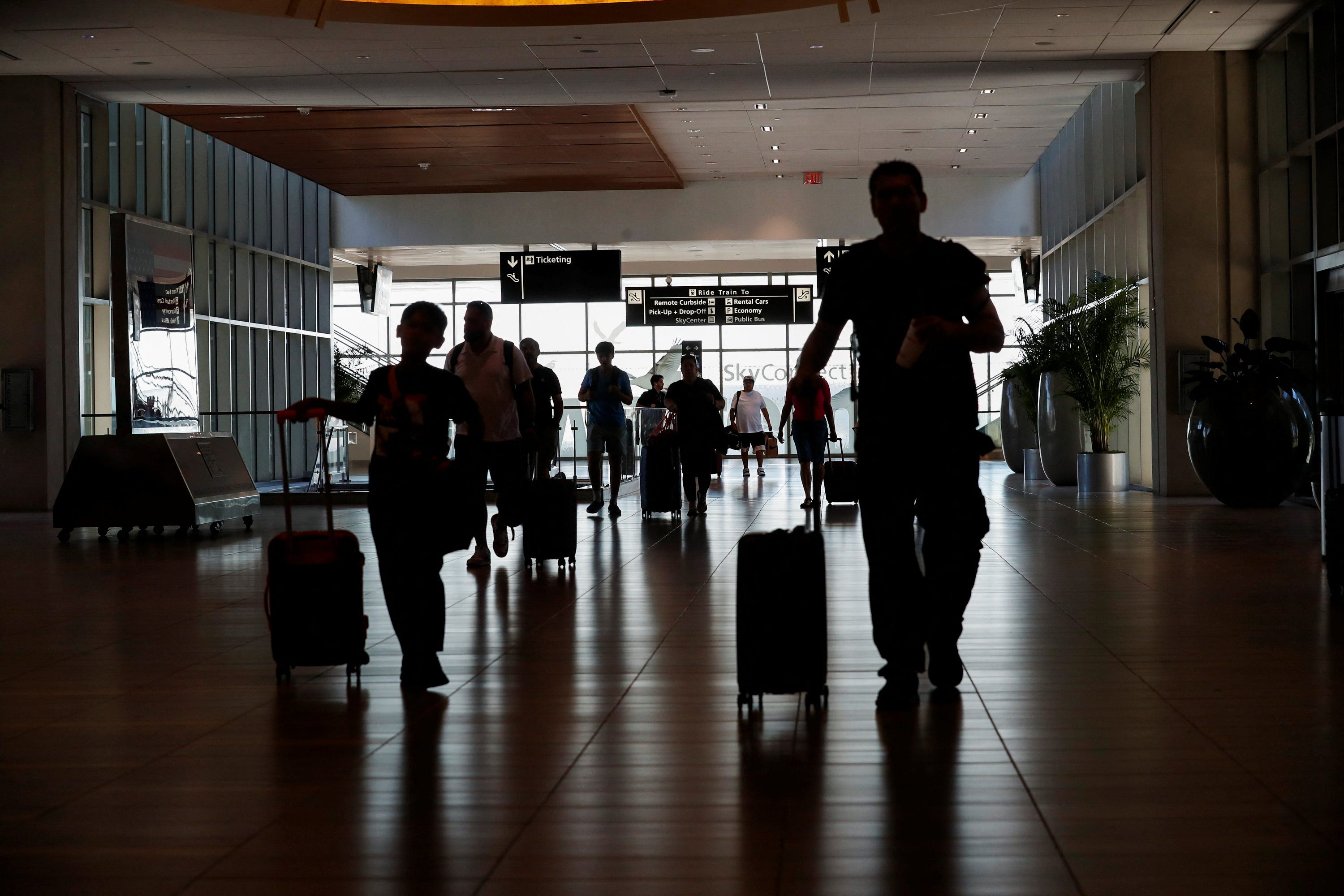 Pajamas ban? Florida airport looks to stop the 'madness'