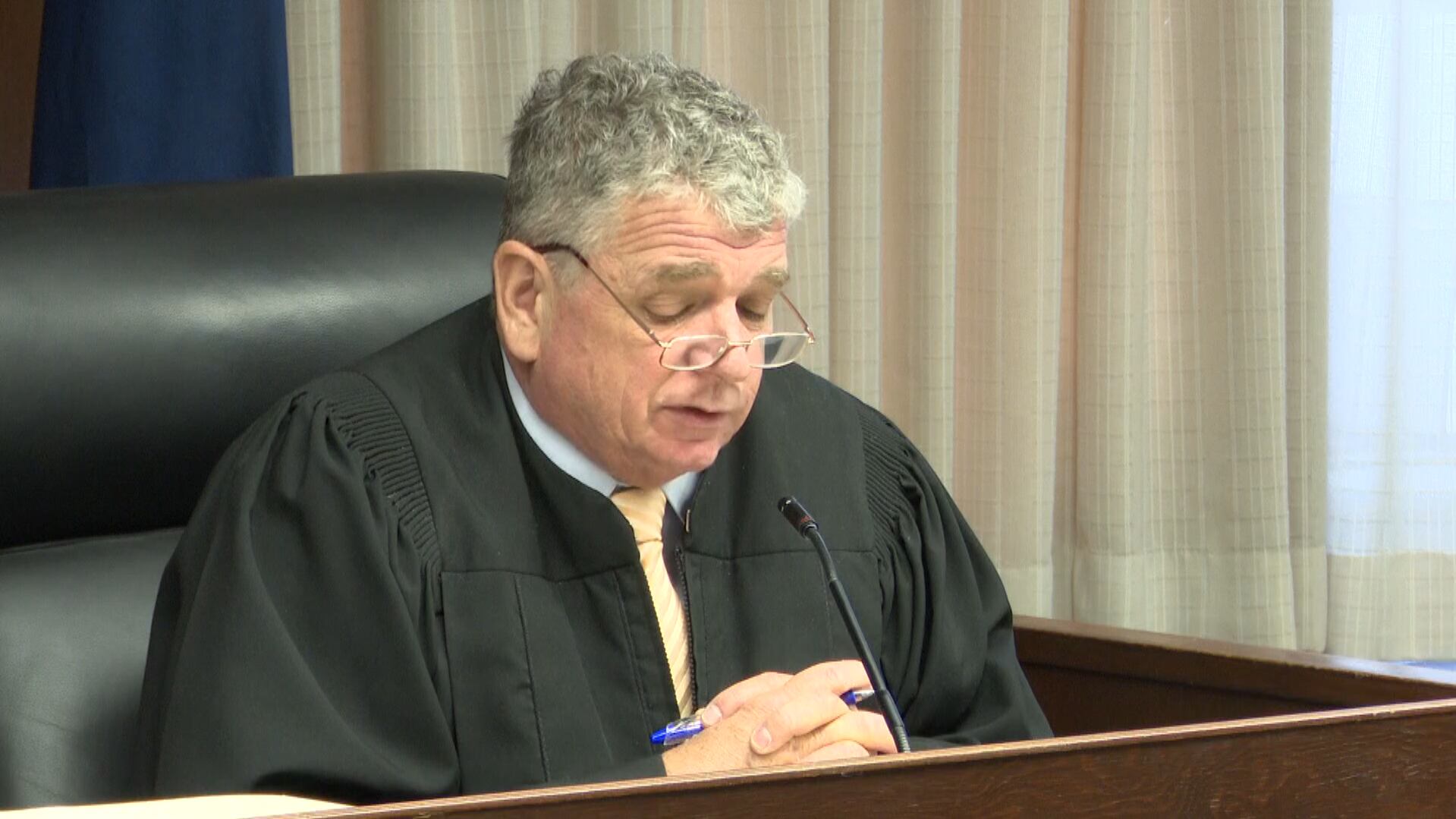 Jackson County judge accused of misconduct retires from bench