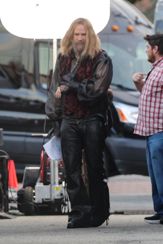 Comedy legend looks unrecognizable on set of new film