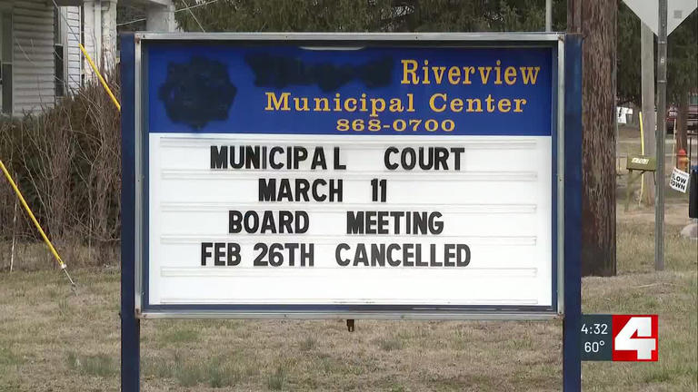 Riverview leaders cancel 2nd meeting since arrest of mayor, residents ...