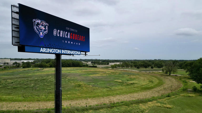 Illinois House approves 'mega projects' bill tied to Bears stadium ...
