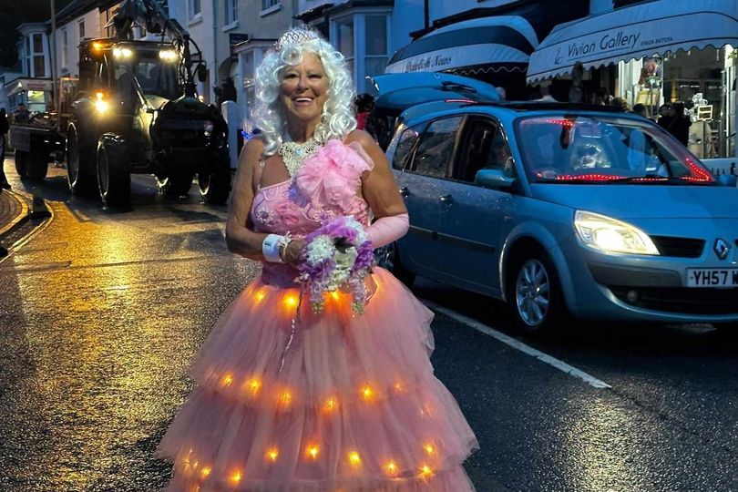 'Flamboyant' and 'smiley' carnival queen spent 40 years at parade's heart