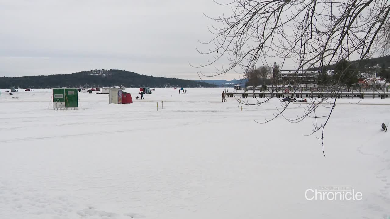 NH Chronicle: Bob houses - ice fishing in style
