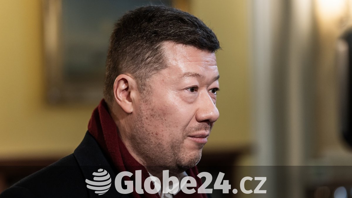 Okamura se dočkal. Pozvali jej k Moravcovi, poprvé po devíti letech