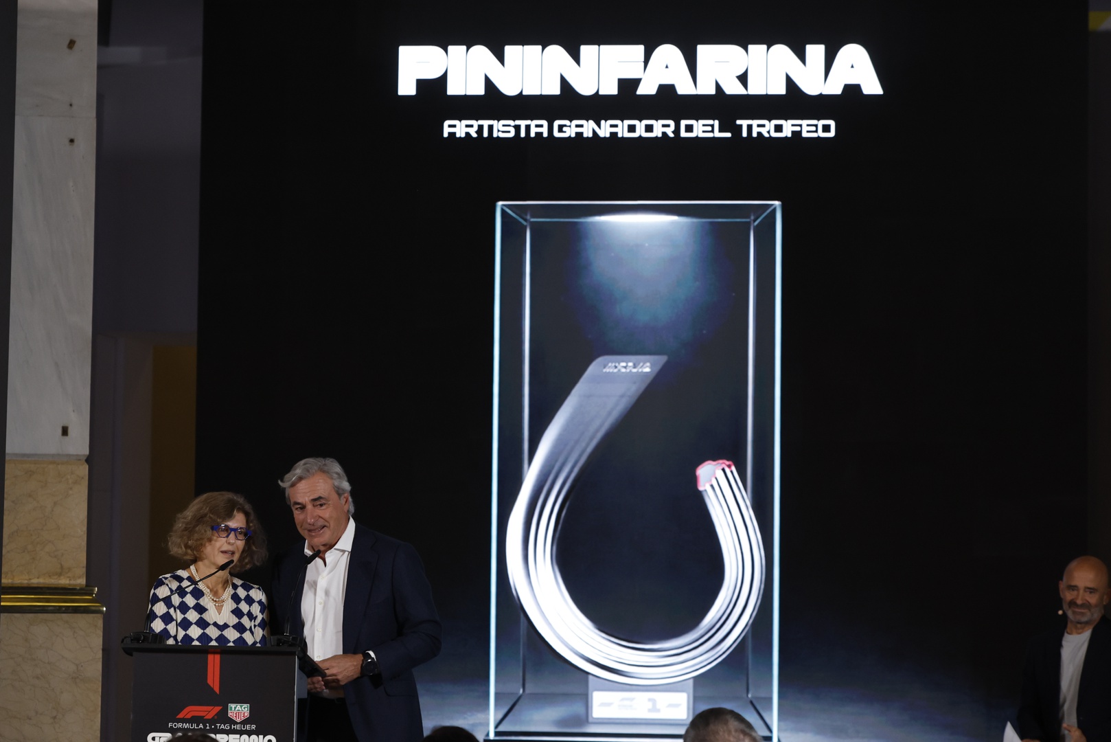 Pininfarina presenta el diseño del trofeo monumental para el GP de ...
