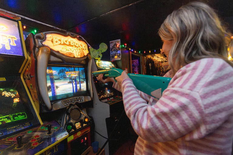 In the age of streaming, Haligonians gather in arcade for the love of ...