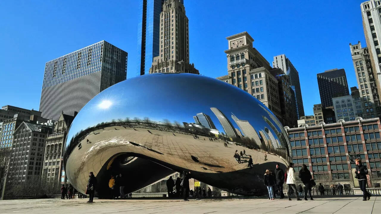 5 unusual sculptures around the world that tourists can’t stop ...