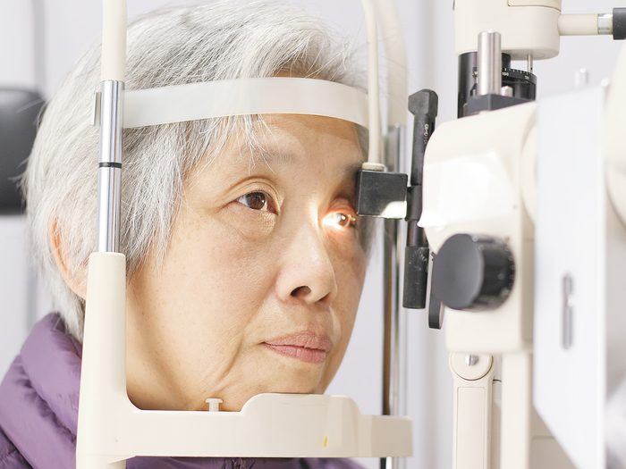 13 silent signs of dementia (and how to spot them early)