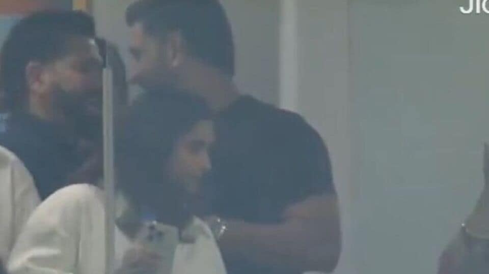 Champions' reunion! Rohit Sharma, MS Dhoni share warm hug during India ...