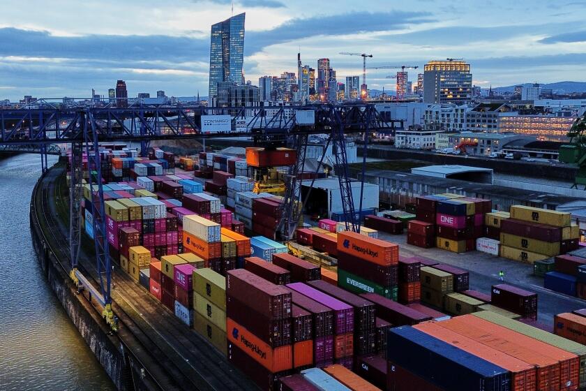 Judge rules companies are entitled to refunds for tariffs