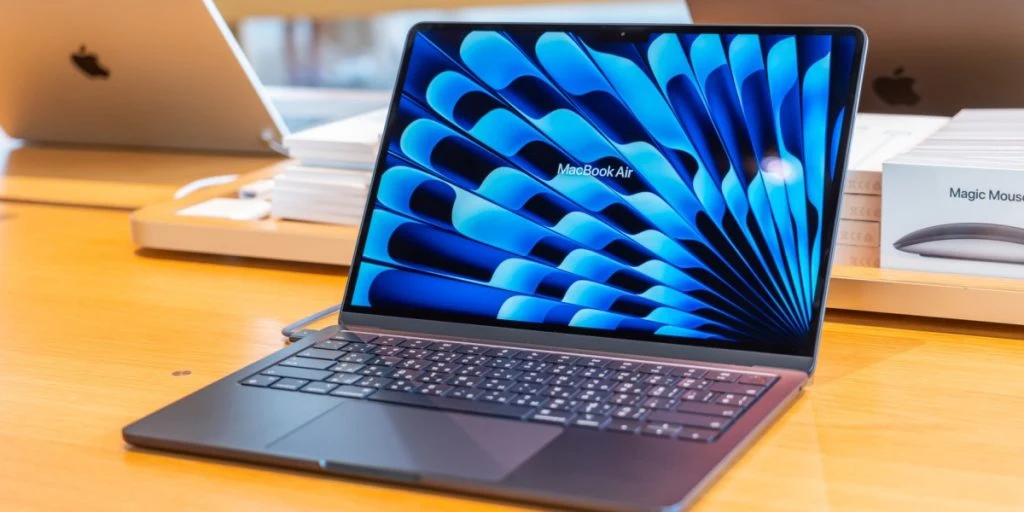Apple deler stor nyhed: Den billigste MacBook nogensinde kan være på vej