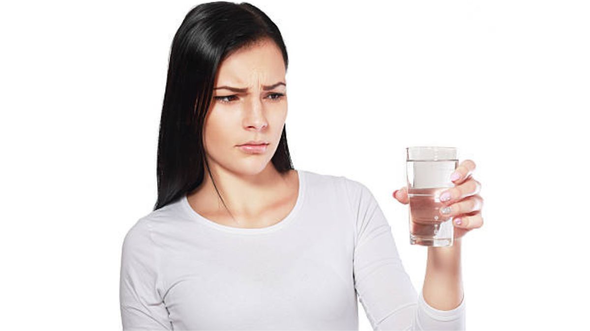15 water brands that people should avoid