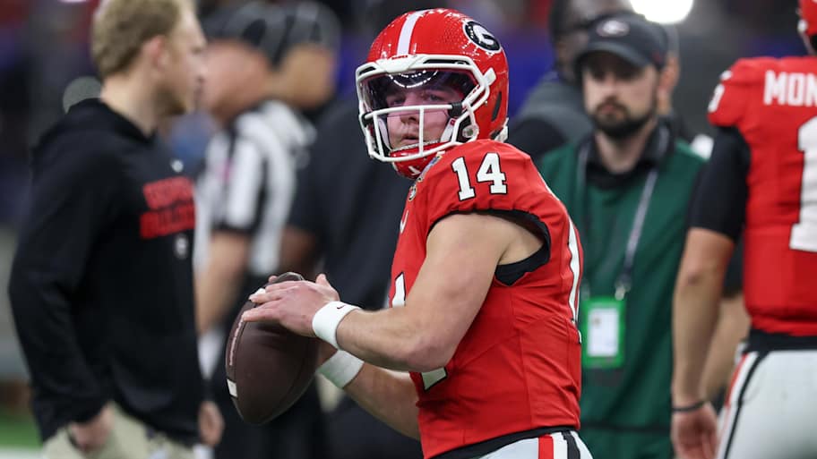 Is Georgia's Gunner Stockton a top-10 quarterback in college football?