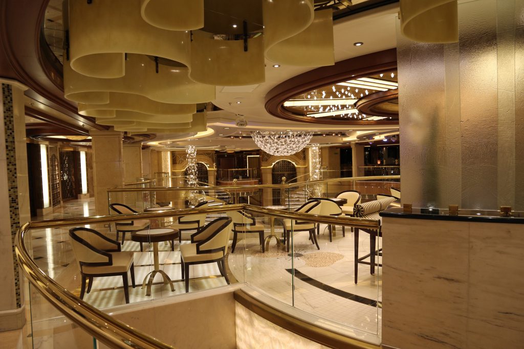 19 photos of extravagant cruise ship buffets