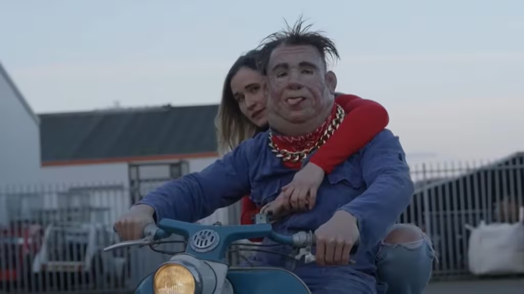 Anonieme boer Harm wil van zijn masker af: 'Ik ben maar een kwetsbare ...