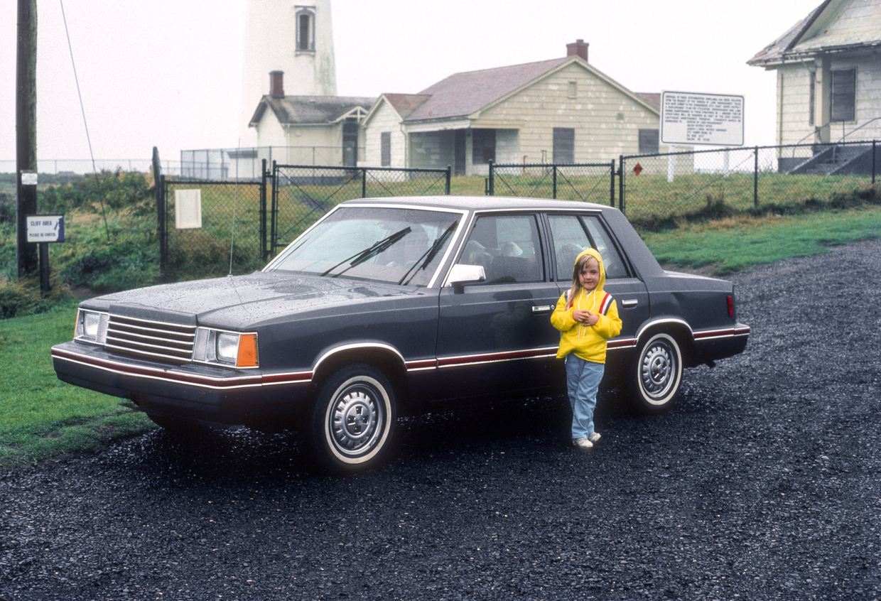 American metal: 6 vintage cars & the nuclear families who depended on them