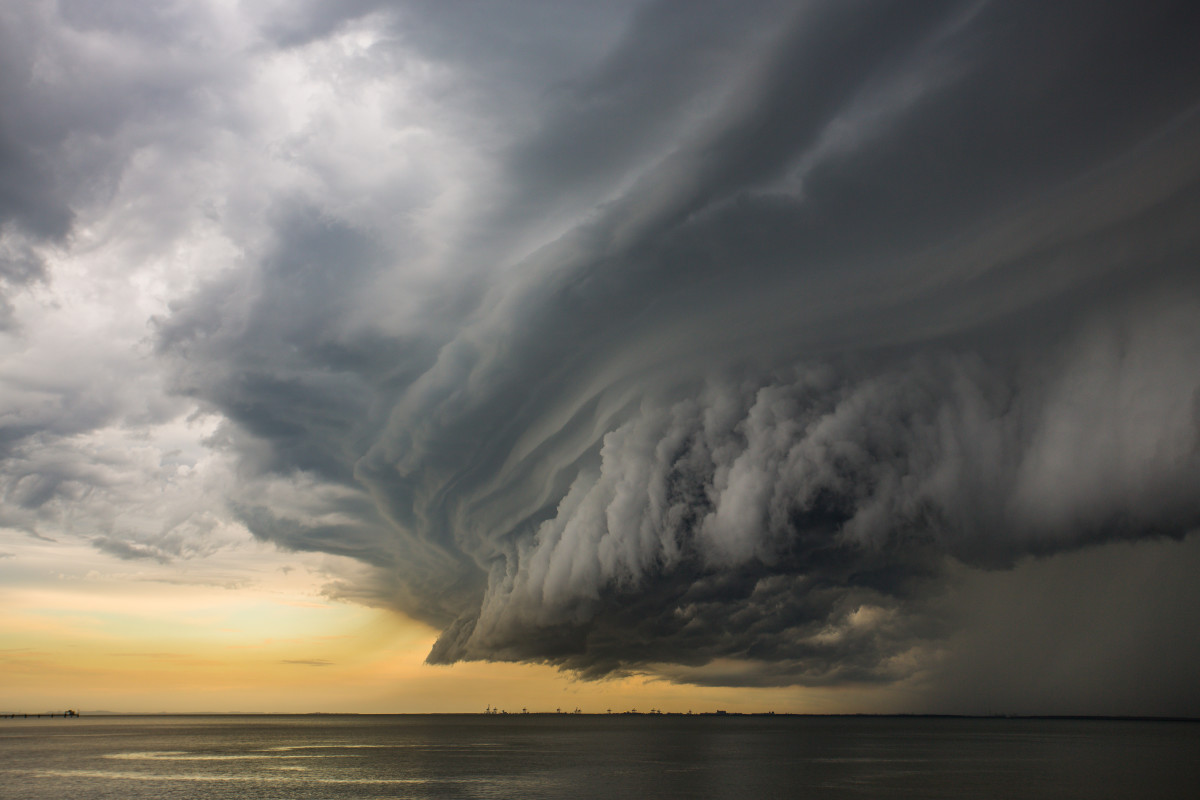 Severe storms with 80 MPH winds and hen egg-sized hail expected across ...