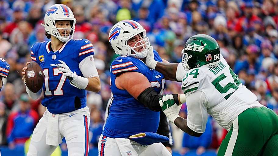 Closer look at Bears center options shows Connor McGovern's pluses