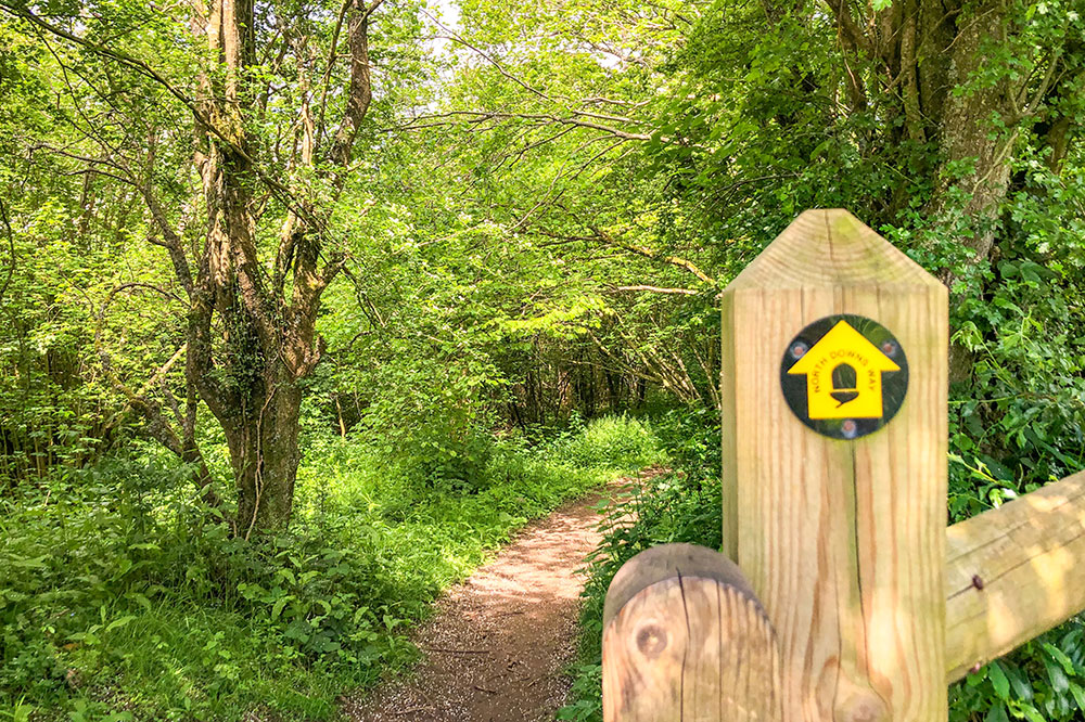 The English walking trail that’s everything the Cotswolds Way is ...