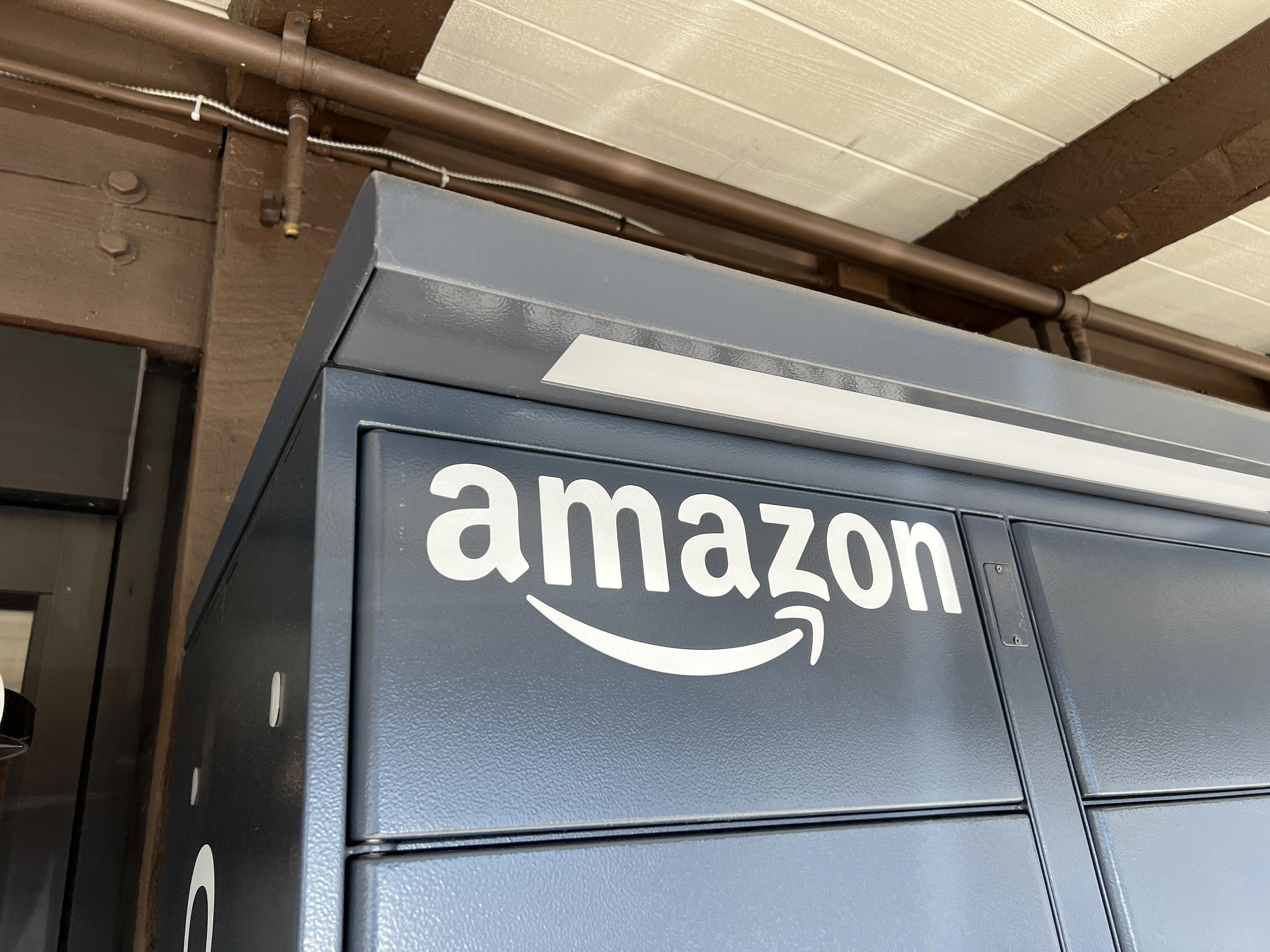 Amazon is back up after outage affecting tens of thousands of shoppers